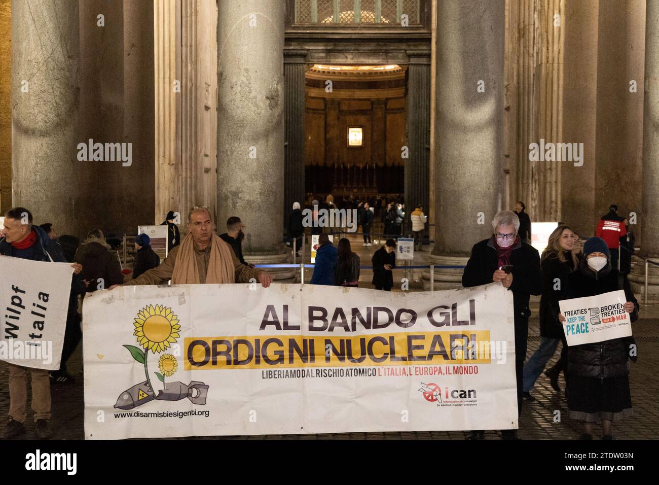 Rome, Italy. 19th Dec, 2023. Sit-in organized by ''Disarmisti Esigenti ...
