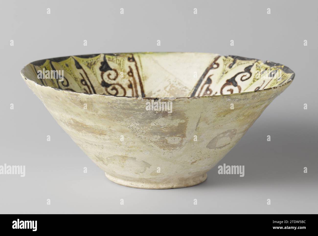 Black engobe hi-res stock photography and images - Alamy