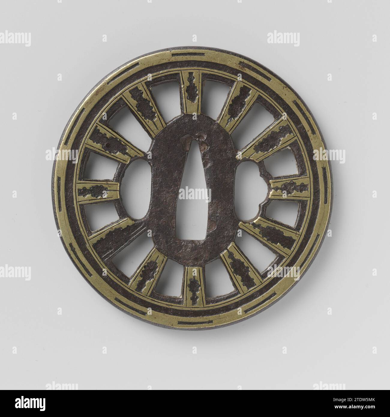 Hand guard, 1700 - 1800 Round, openwork Tsuba, in the form of a wagon ...