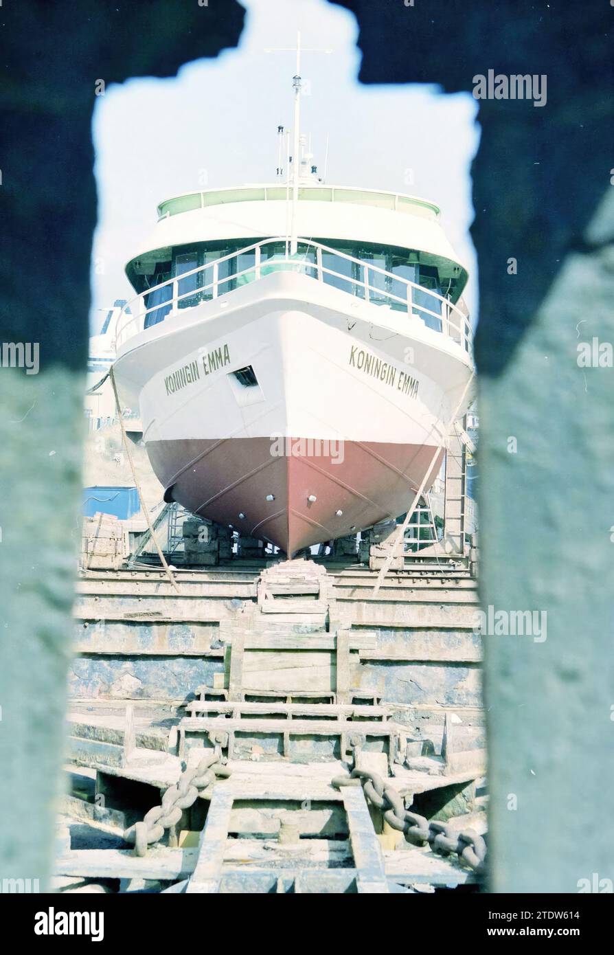 Queen emma hi-res stock photography and images - Alamy