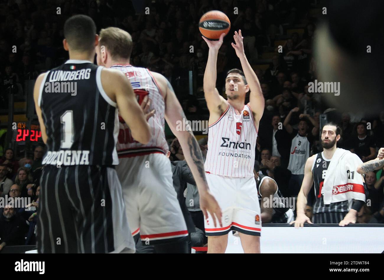 Larentzakis giannoulis hi-res stock photography and images - Alamy