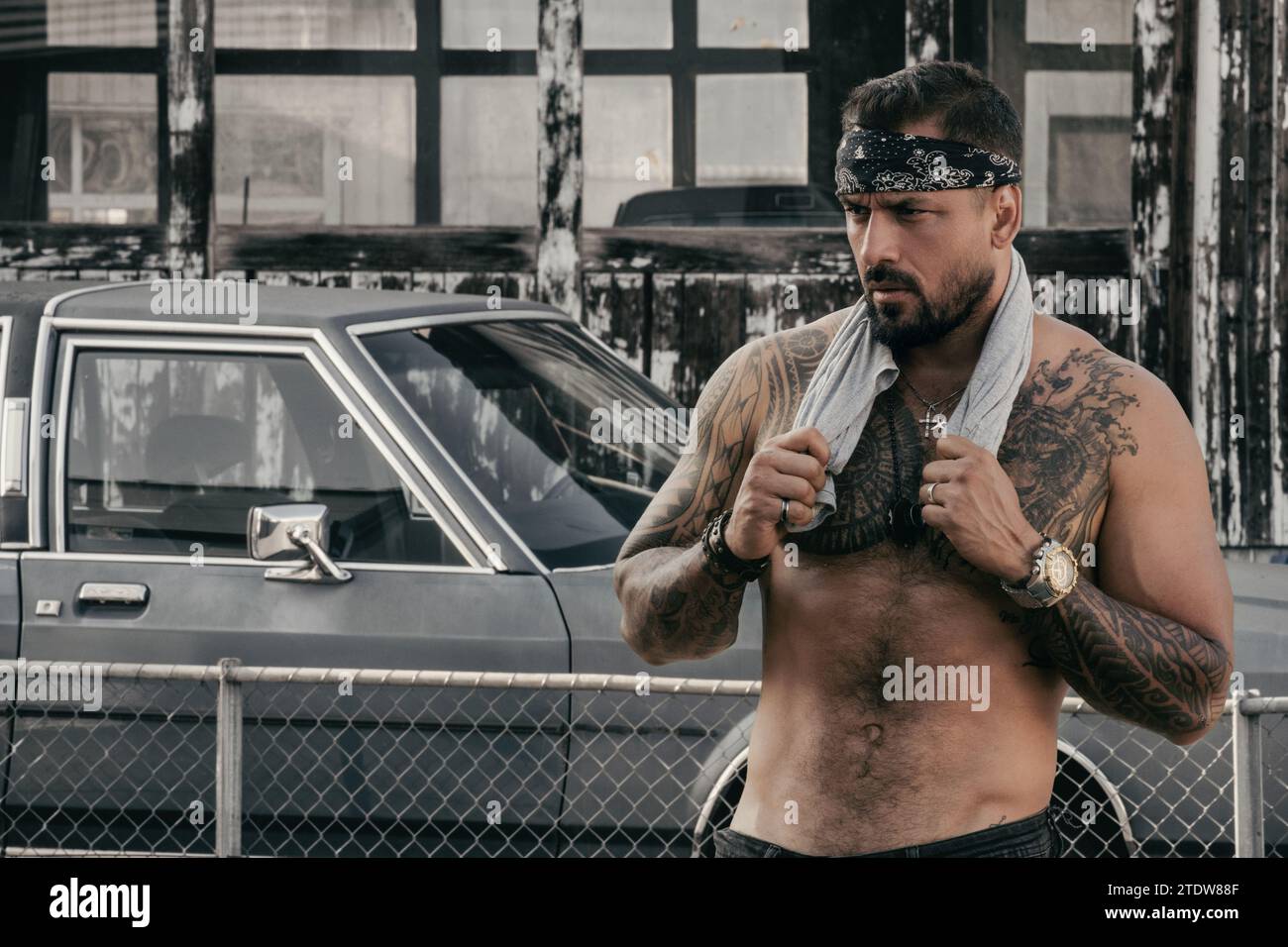 Hispanic gang members hi-res stock photography and images - Alamy