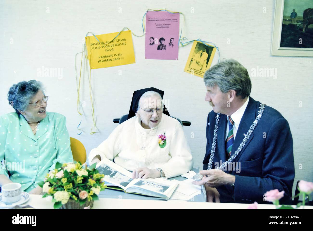 Sister agnes beekman 100 years hi-res stock photography and images - Alamy