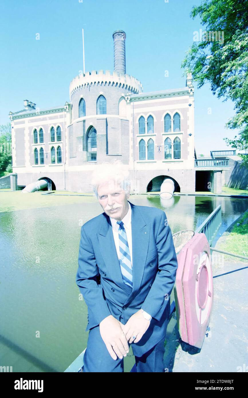 Den daas hi-res stock photography and images - Alamy