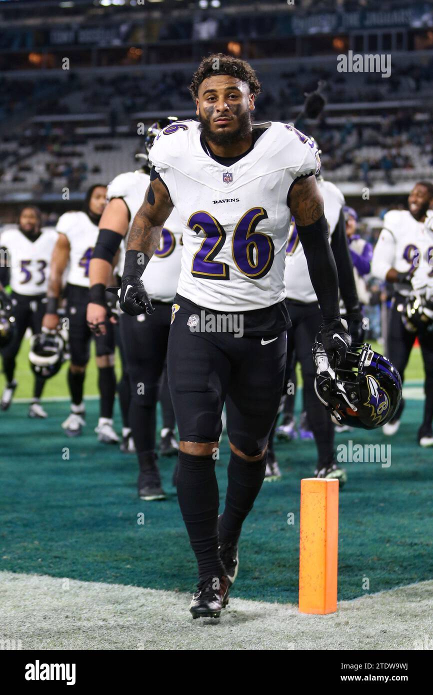 Baltimore Ravens safety Geno Stone (26) jogs to the locker room before ...