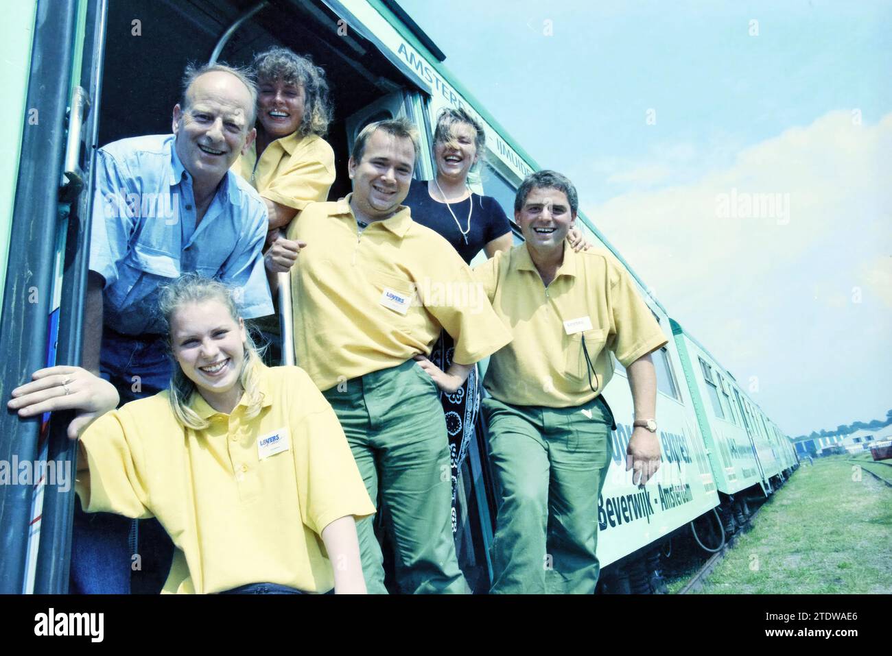 Lovers rail hi-res stock photography and images - Alamy