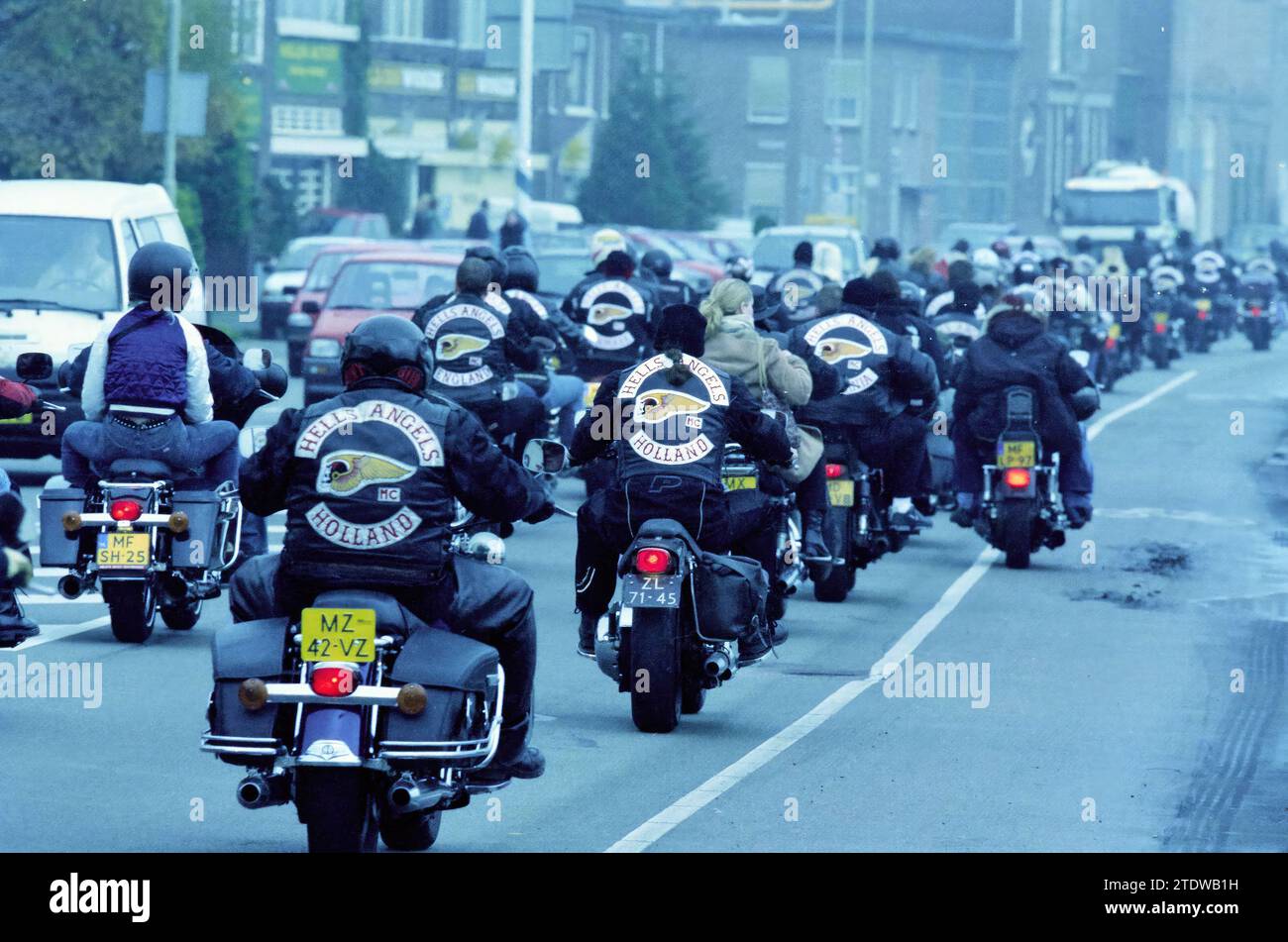Hell Angels motorcycle club, 00-12-2001, Whizgle News from the Past ...