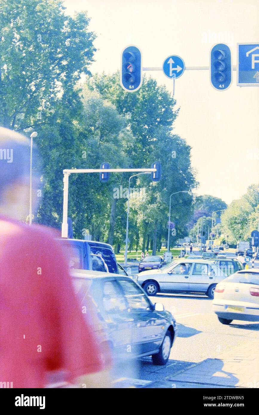 Defective traffic lights hi-res stock photography and images - Alamy