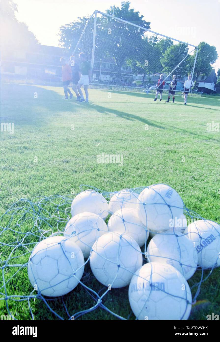 Football: Sizo extra training, Hillegom, 11-06-2003, Whizgle News from ...