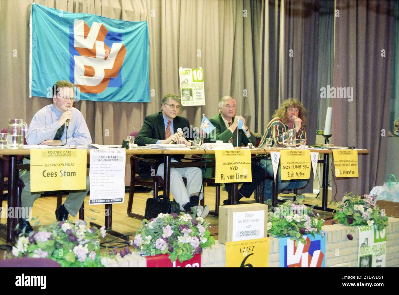 Political cafe rene van hi-res stock photography and images - Alamy