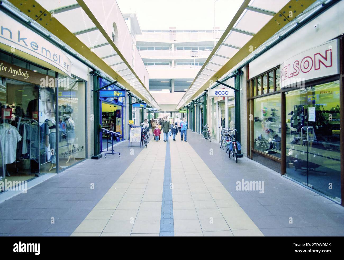 Lisse shopping center hi-res stock photography and images - Alamy