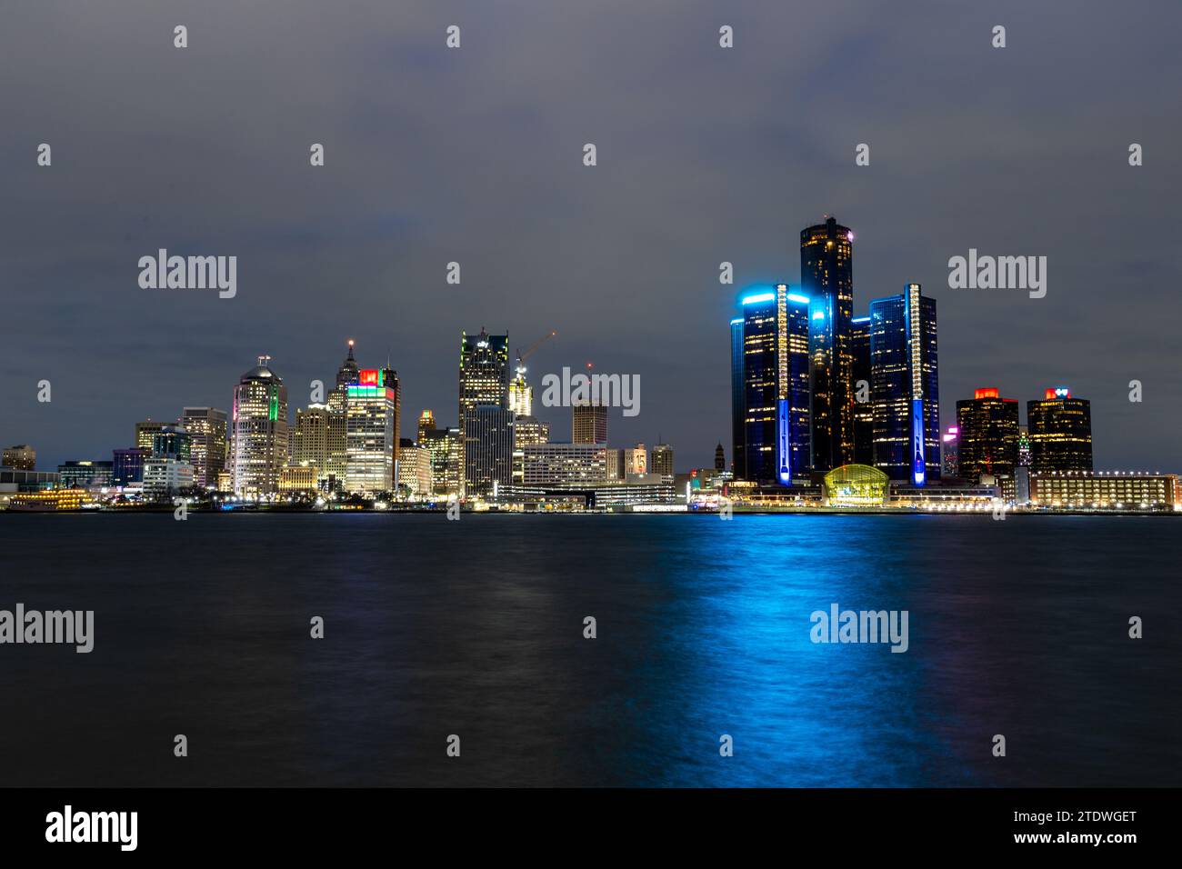 Windsor skyline at night hi-res stock photography and images - Alamy