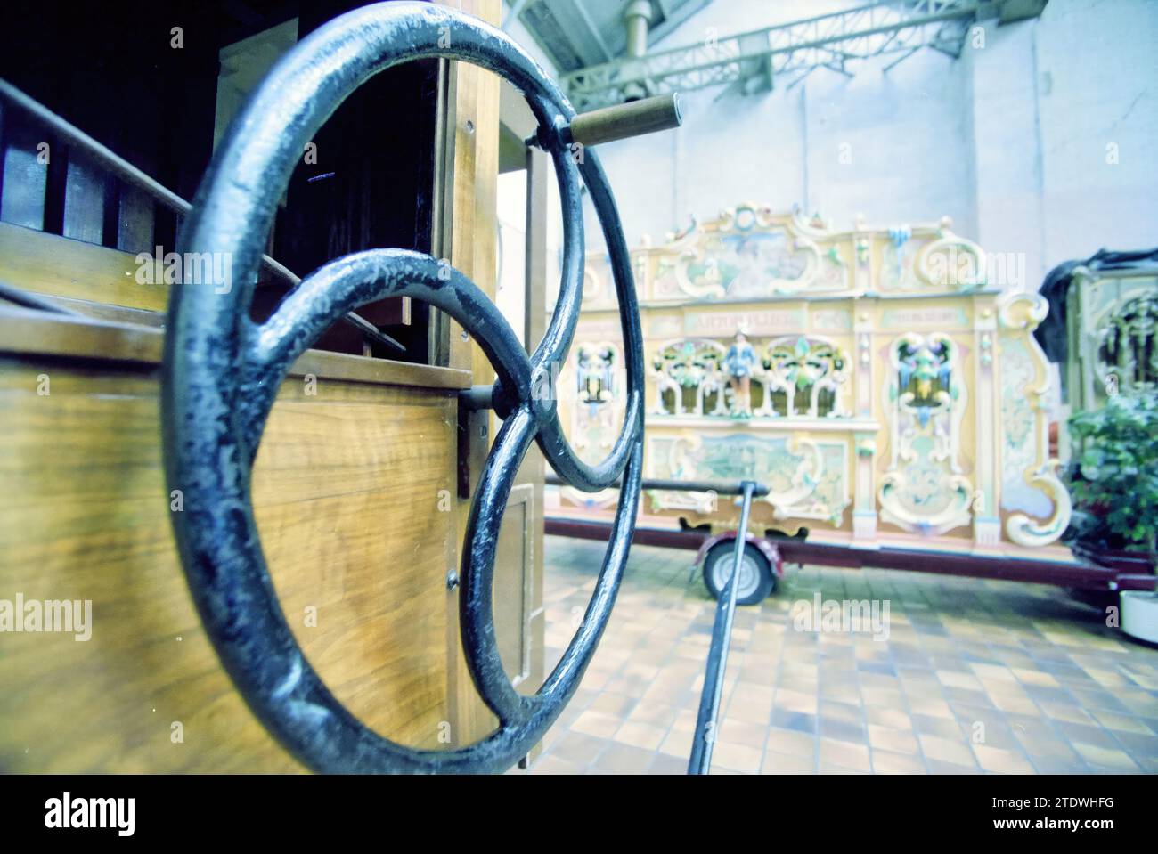 Barrel organ rosita hi-res stock photography and images - Alamy