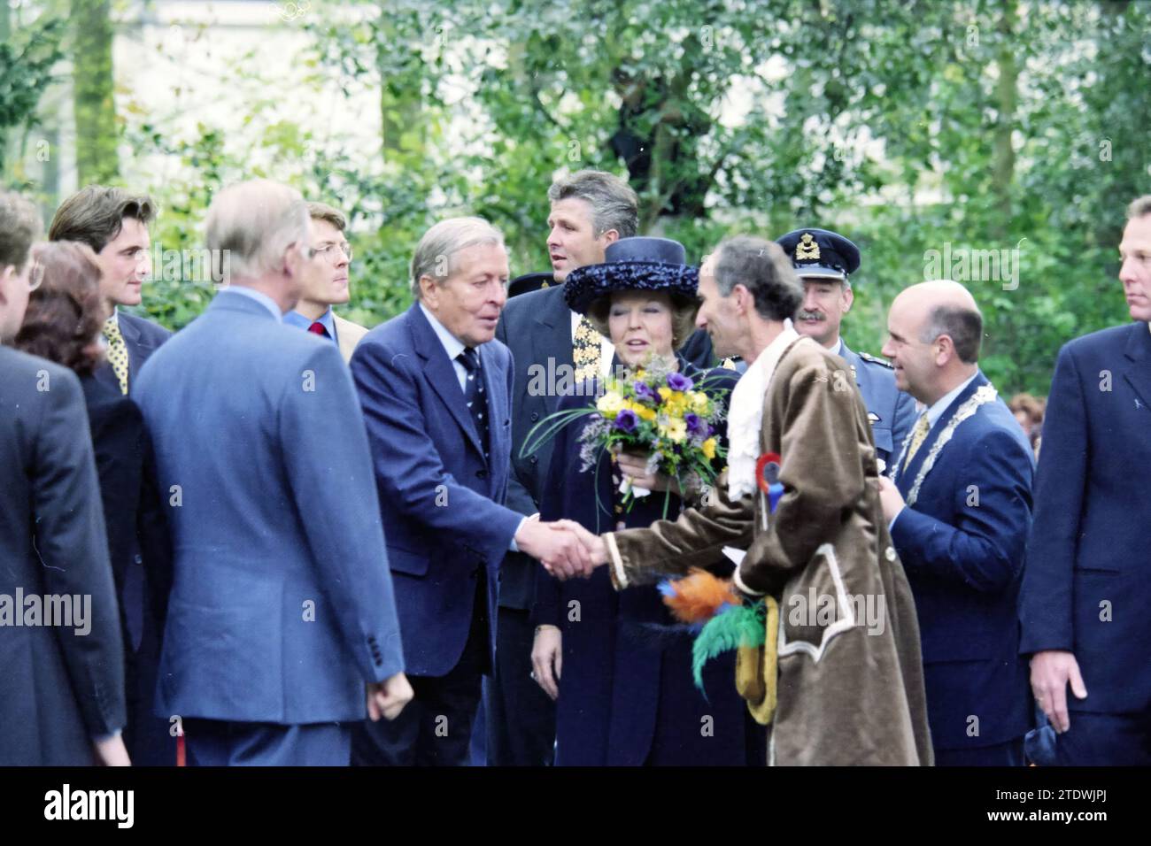 Visit the royal family in connection with Queen's Day at Burg Hertog ...