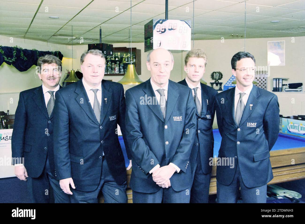 Team and portraits ISMS [billiards], 29-01-1999, Whizgle News from the Past, Tailored for the ...