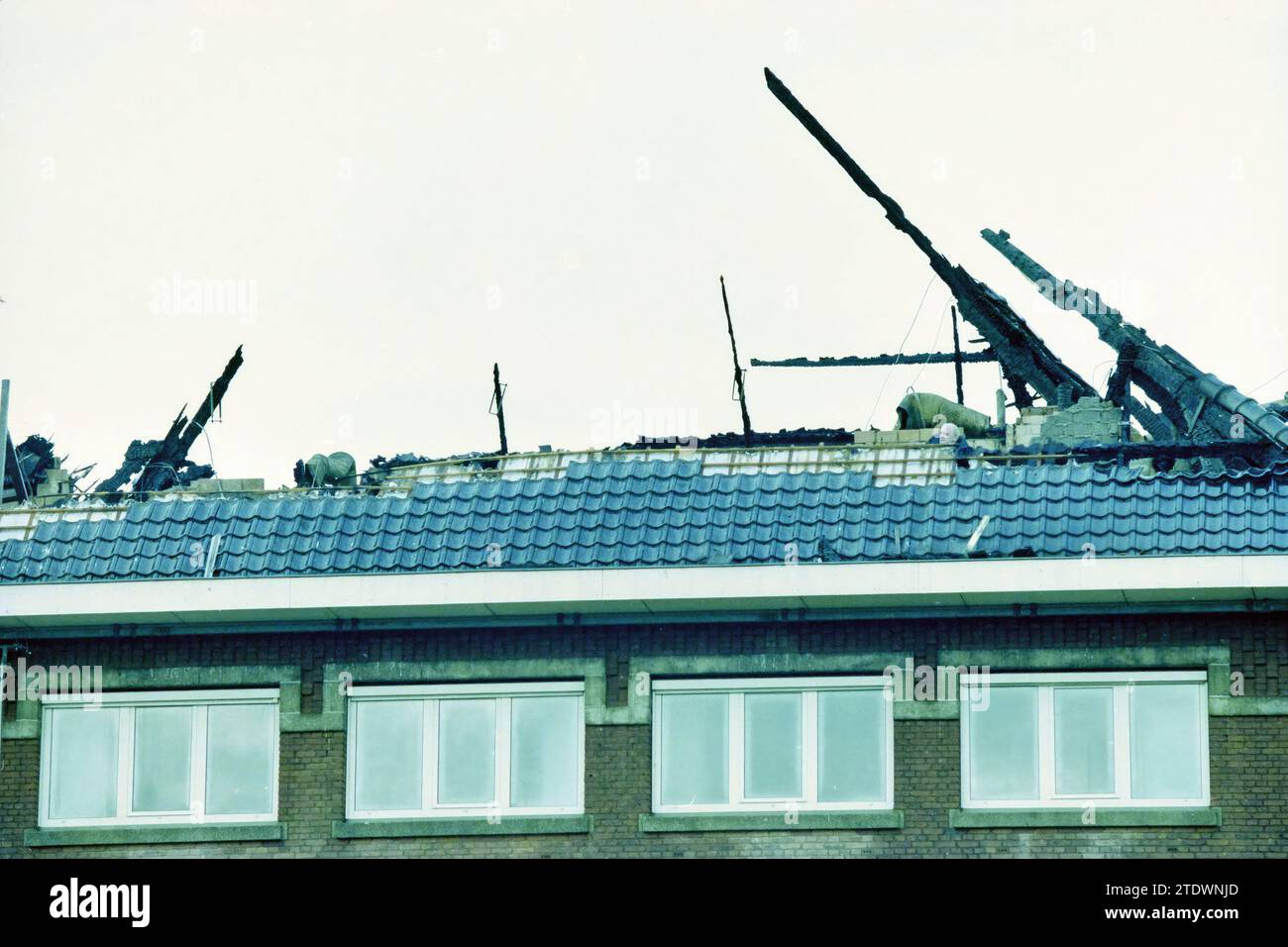 Burnt down attic, Bloemendaal, Bloemendaal, 06-12-2000, Whizgle News ...