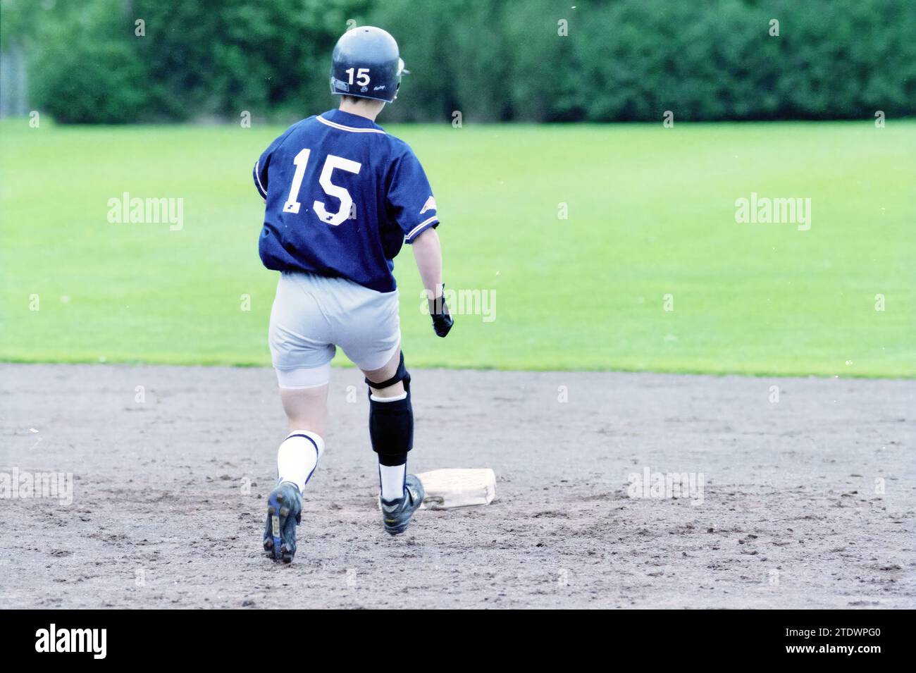 Softball OG - Run '71, 17-07-1998, Whizgle News from the Past, Tailored ...