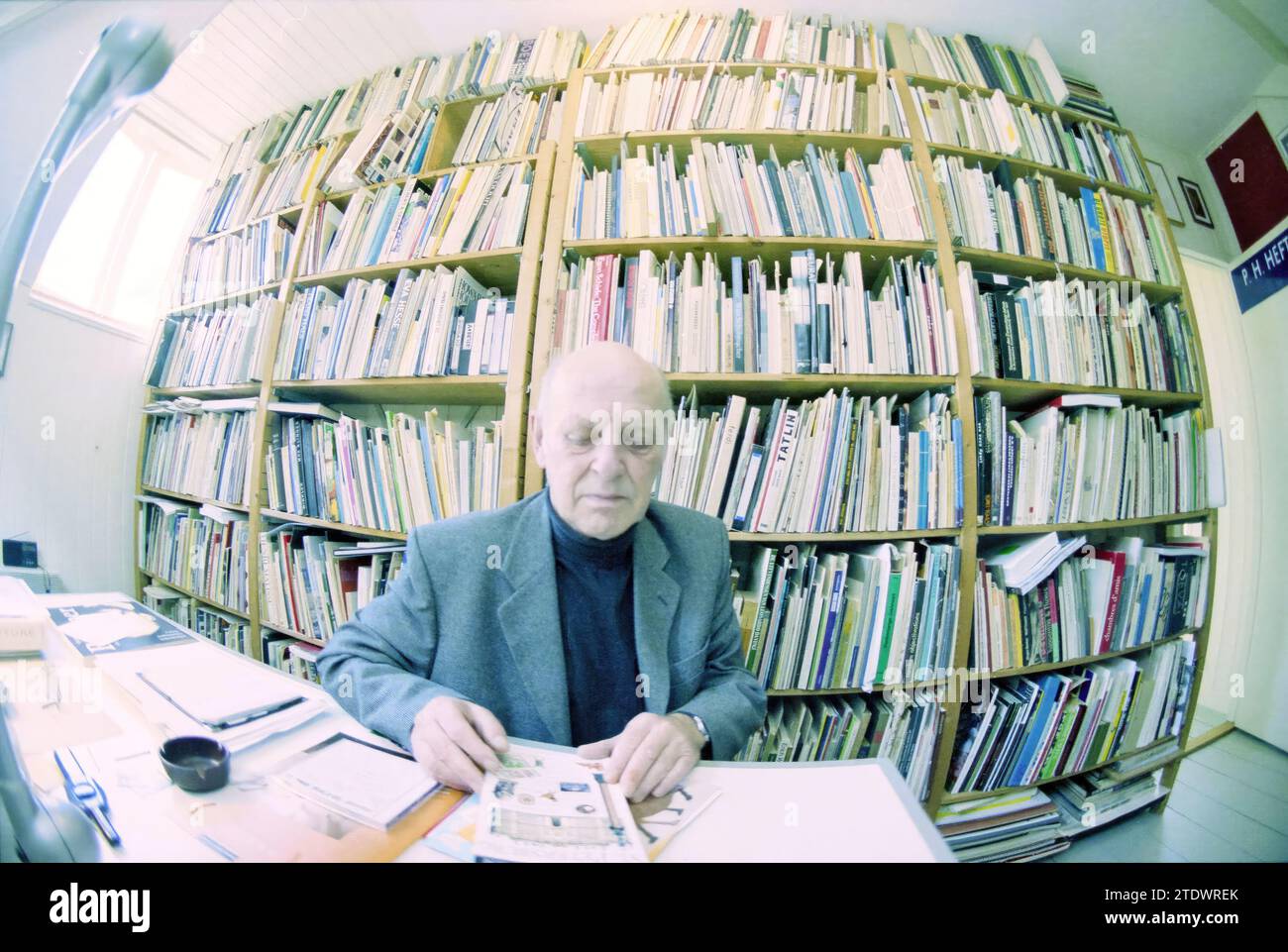 Hefting hi-res stock photography and images - Alamy