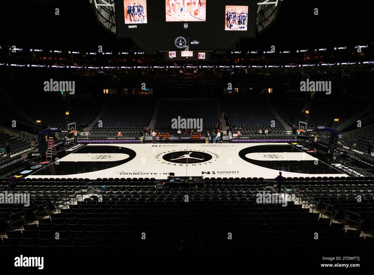 Charlotte, North Carolina, USA. 19th Dec, 2023. The Spectrum Center ...