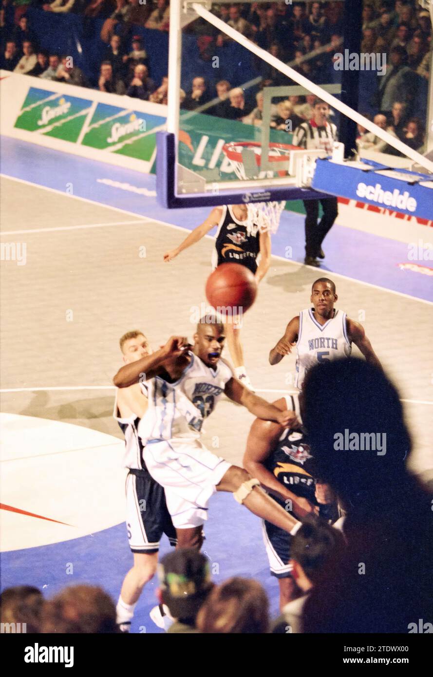 HBW, North Carolina - den Bosch [Haarlem Basketball Week], 26-12-1996 ...