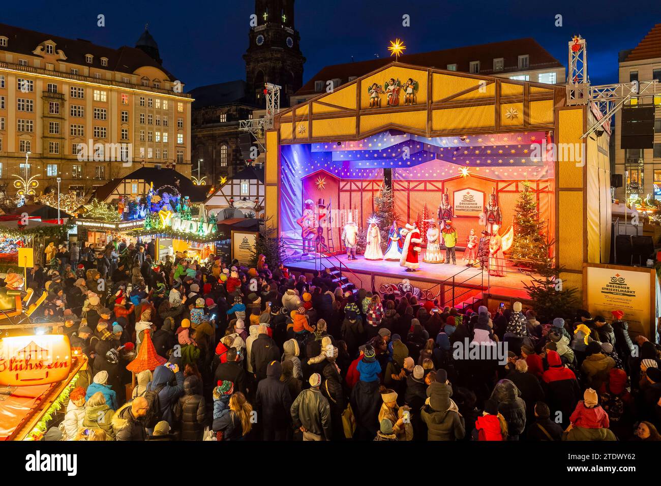 589. Dresdner Striezelmarkt Der Dresdner Striezelmarkt ist ein ...