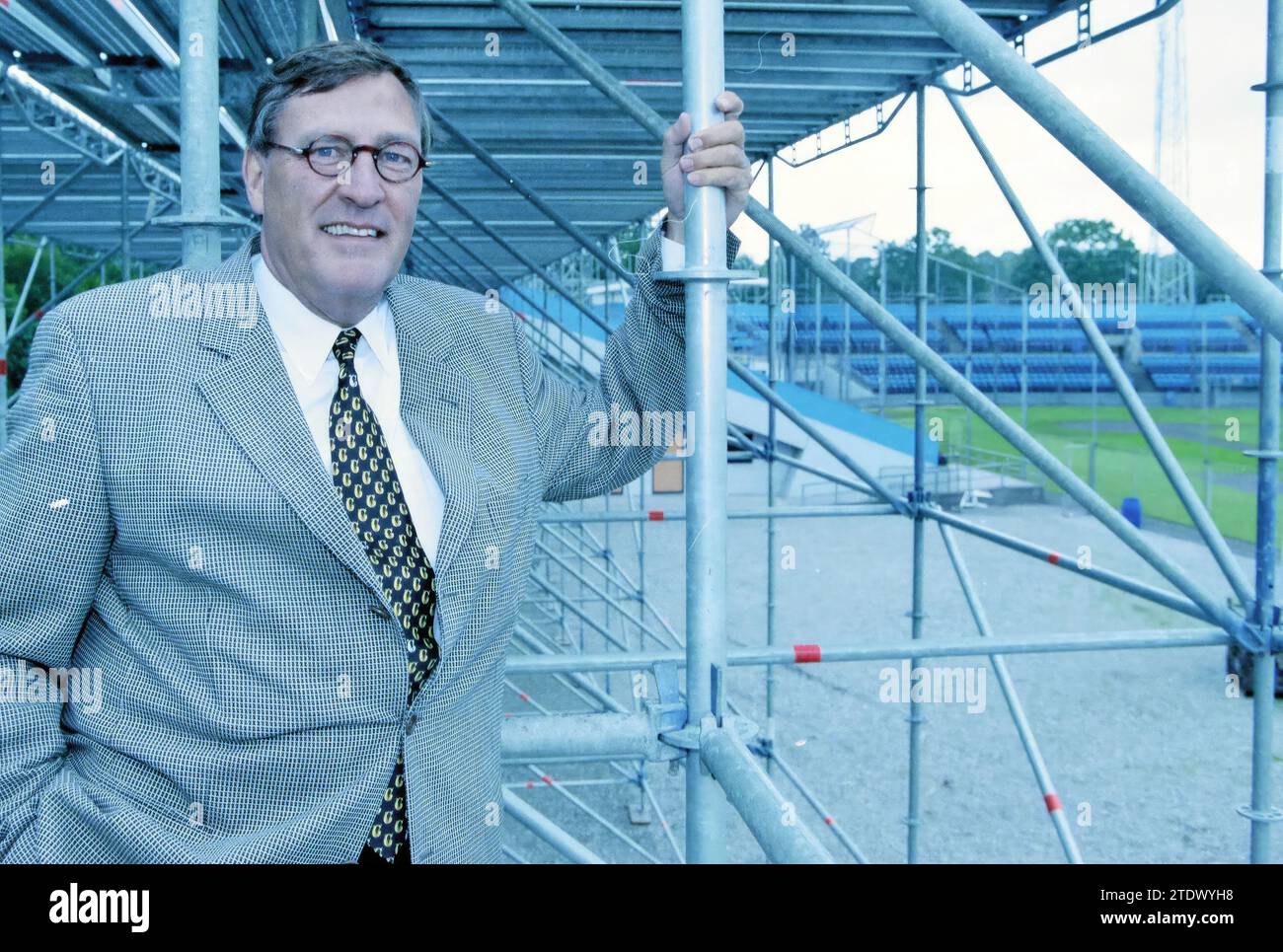 Paul Moerman in baseball stadium, 10-07-2000, Whizgle News from the ...