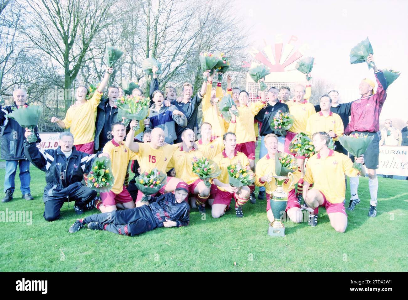 Van Nispen - Hillegom, De Zilk, De Zilk, 11-03-2000, Whizgle News from ...