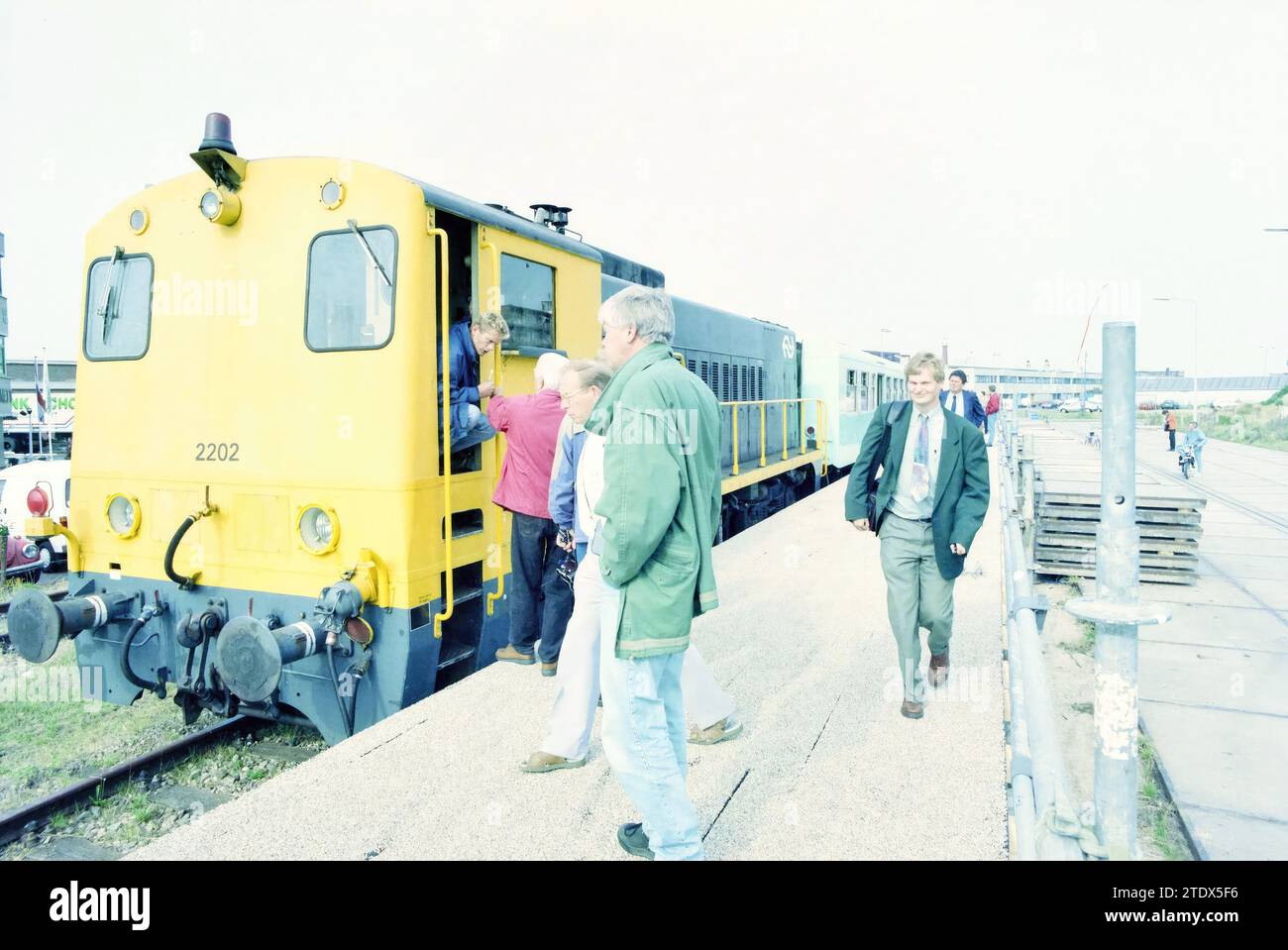 First train from Lovers Rail, the first competitor of the Dutch ...
