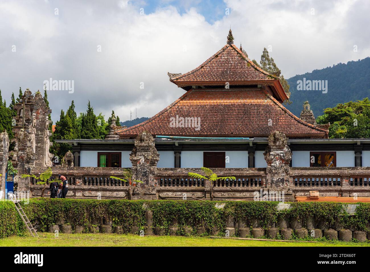 Pura Ulun Danu Beratan, or Pura Bratan, a major Hindu Shaivite temple ...