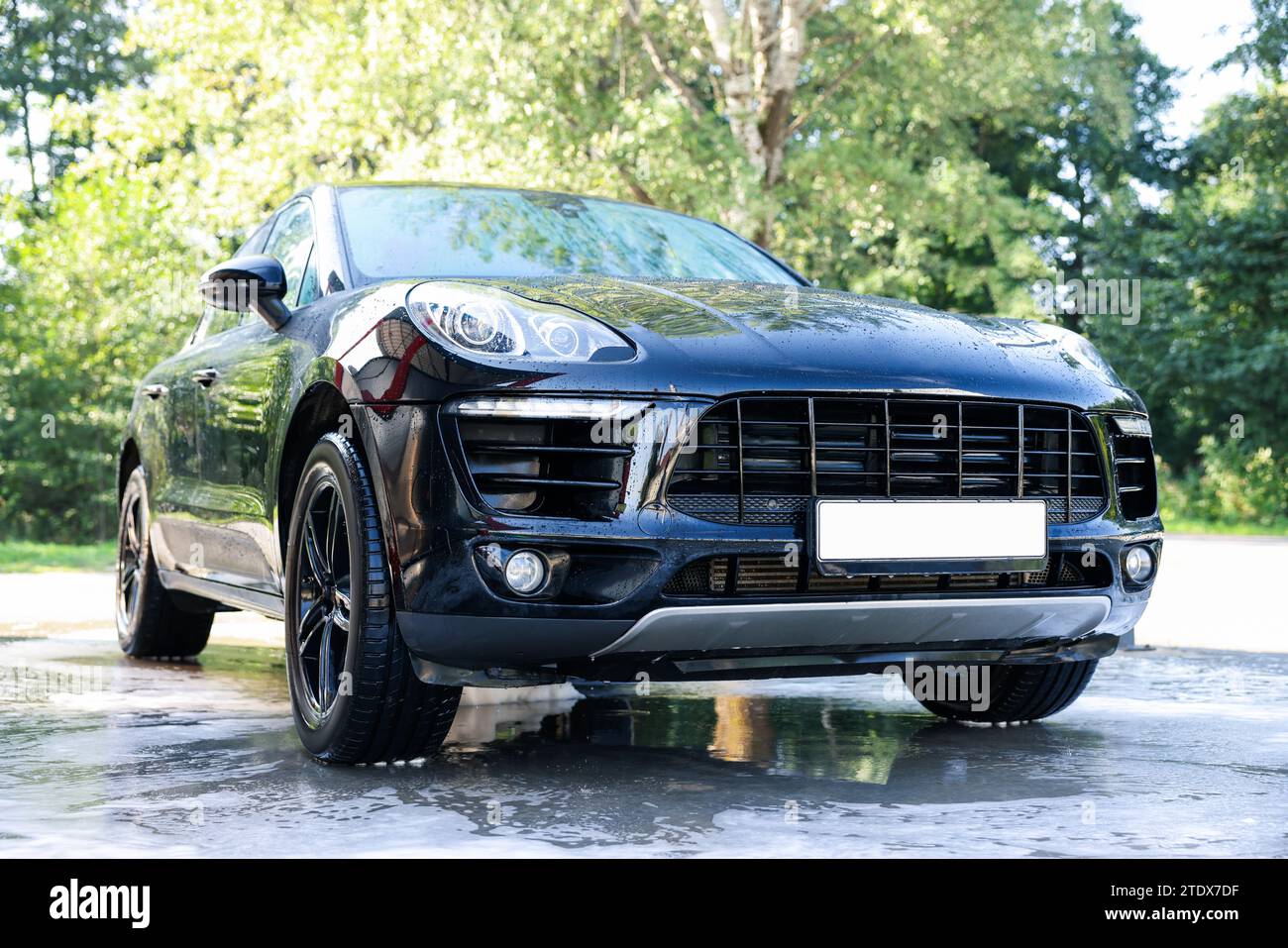Clean auto after washing at outdoor car wash Stock Photo - Alamy