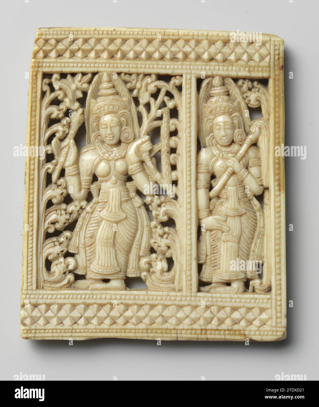 Excerpt of a hair comb ,, 1700 - 1800 Opened relief with a ...