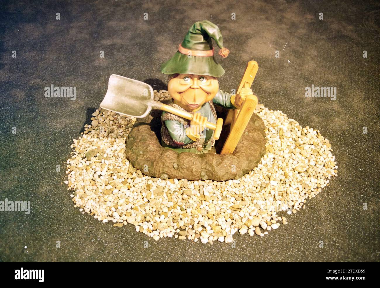 Kees Vriesekoop with Laaf figures, 27-01-1997, Whizgle News from the ...