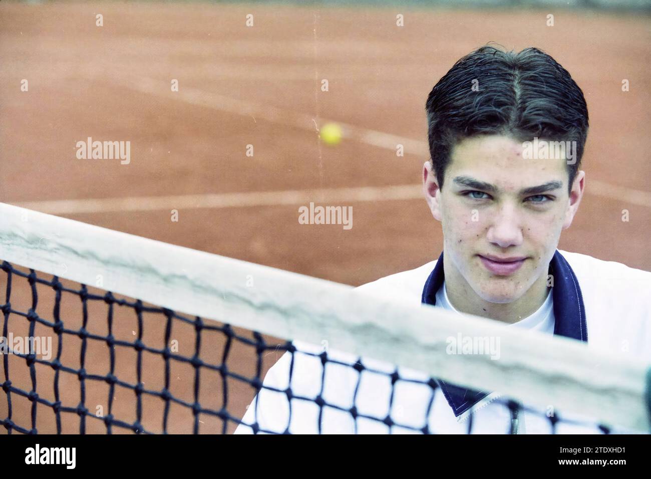 Jesse Huta Galung, Hillegom, 31-03-2001, Whizgle News from the Past ...