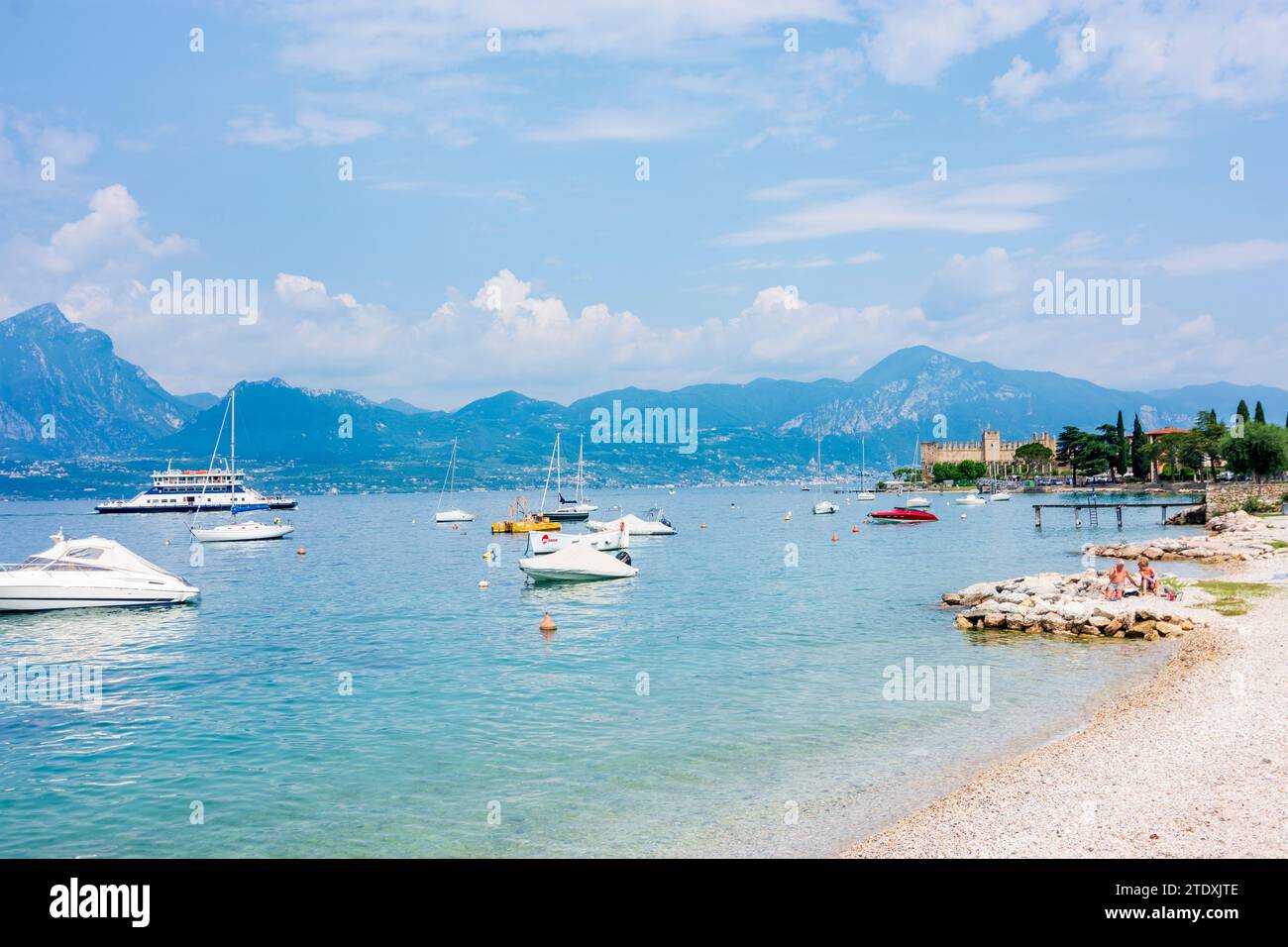 Torri del Benaco: Lago di Garda (Lake Garda), harbor, boats, view to ...