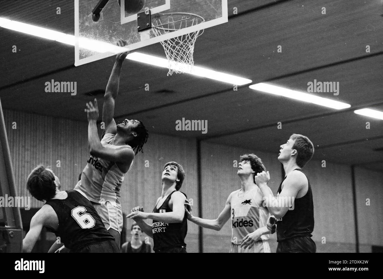 Basketball Match Akrides - Southern Comfort, 25-01-1986, Whizgle News ...