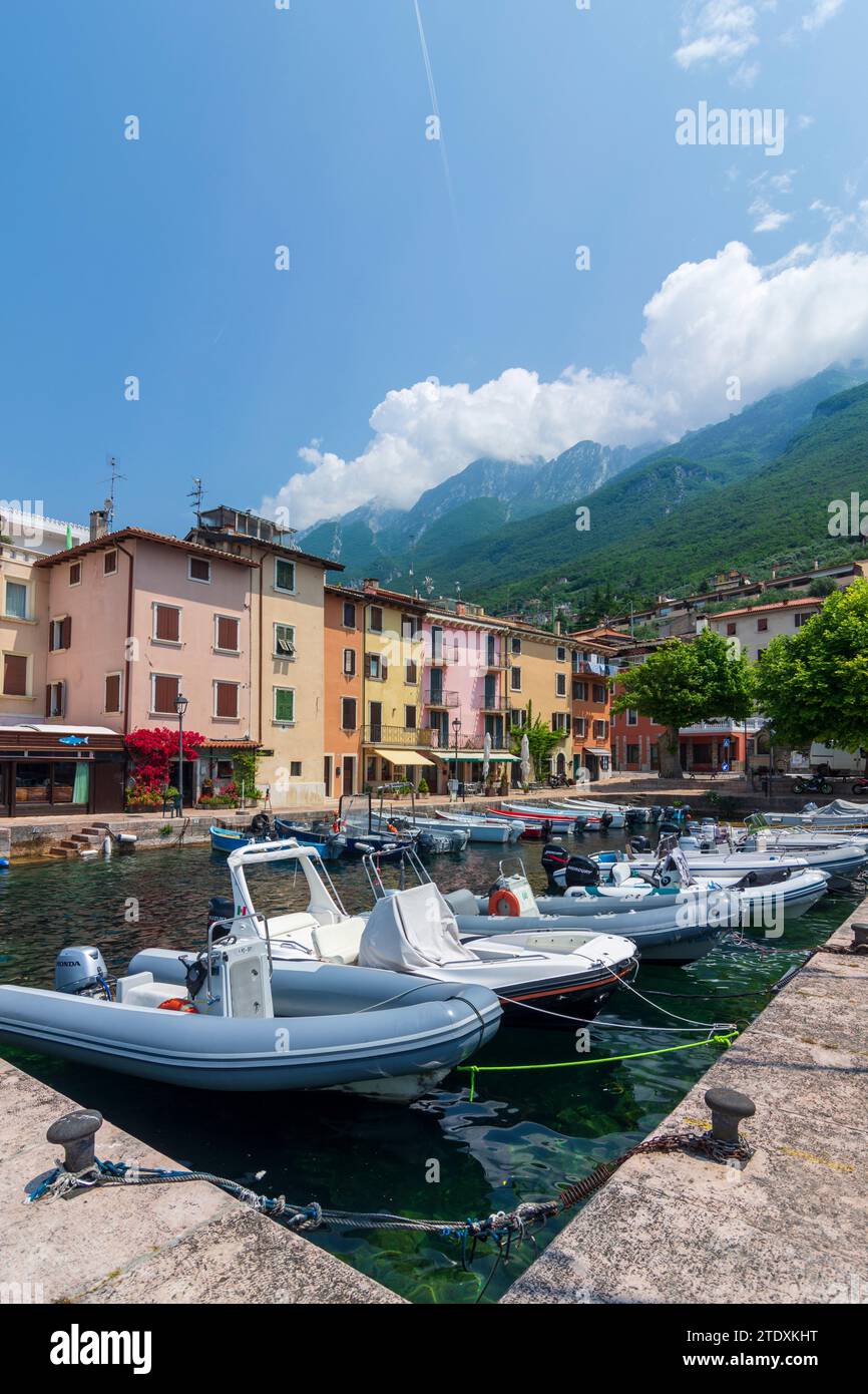 Brenzone sul Garda: Lago di Garda (Lake Garda), hamlet Porto, harbor ...