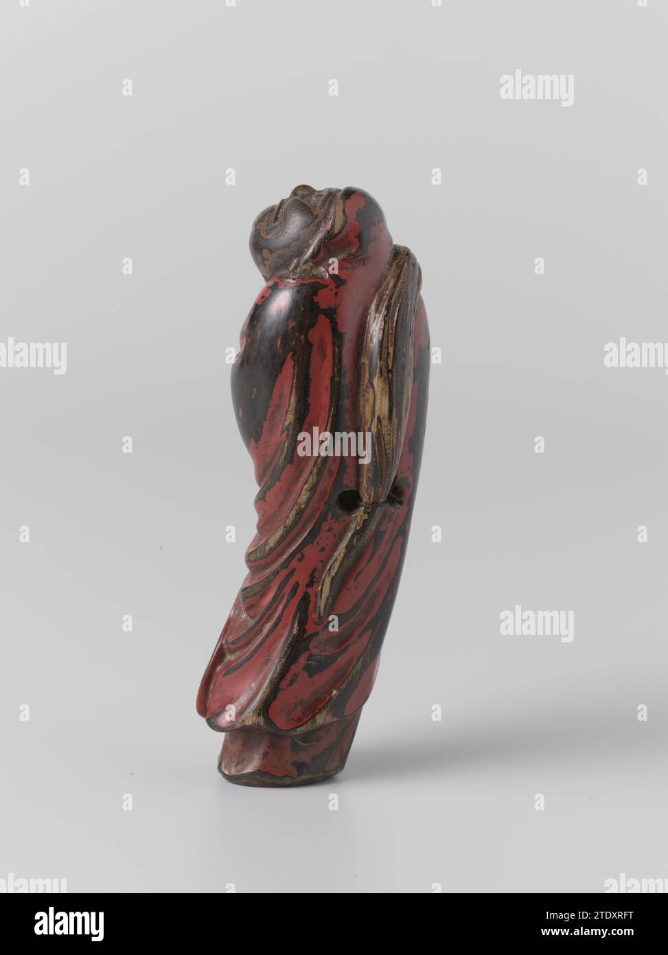 Netsuke, anonymous, c. 1600 - c. 1800 Standing Daruma. Japan wood ...