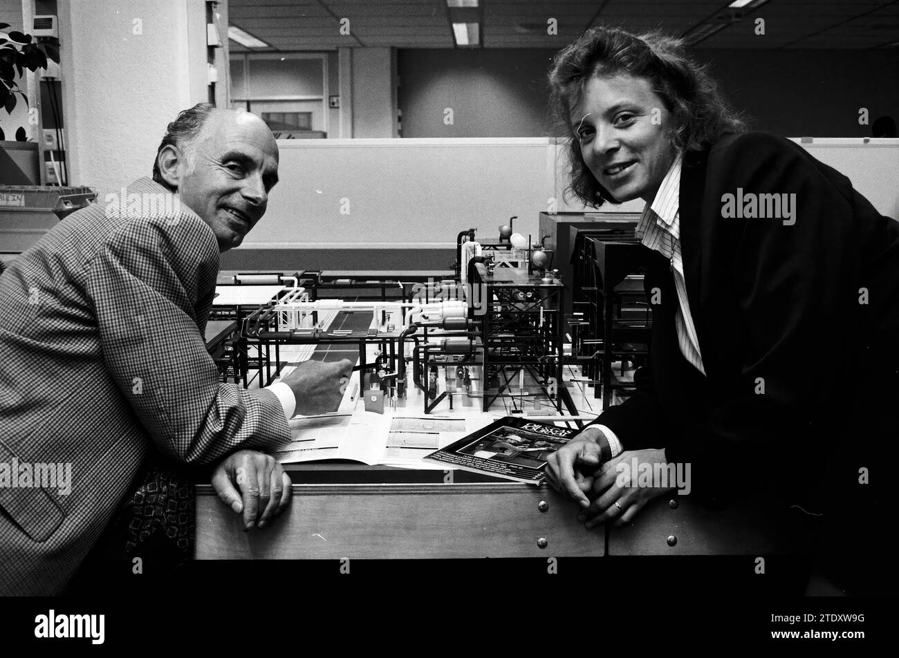 Mr. Altena + A. Treasure, Fluor Daniel, 13-08-1995, Whizgle News from ...