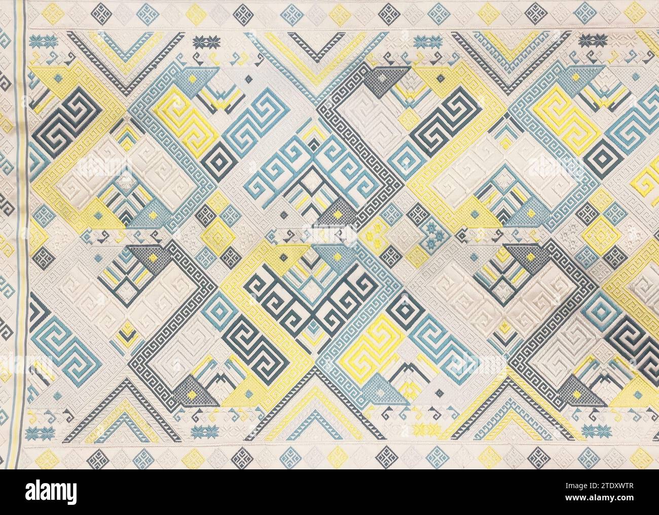 Ethnic and tribal clothing hi-res stock photography and images - Alamy