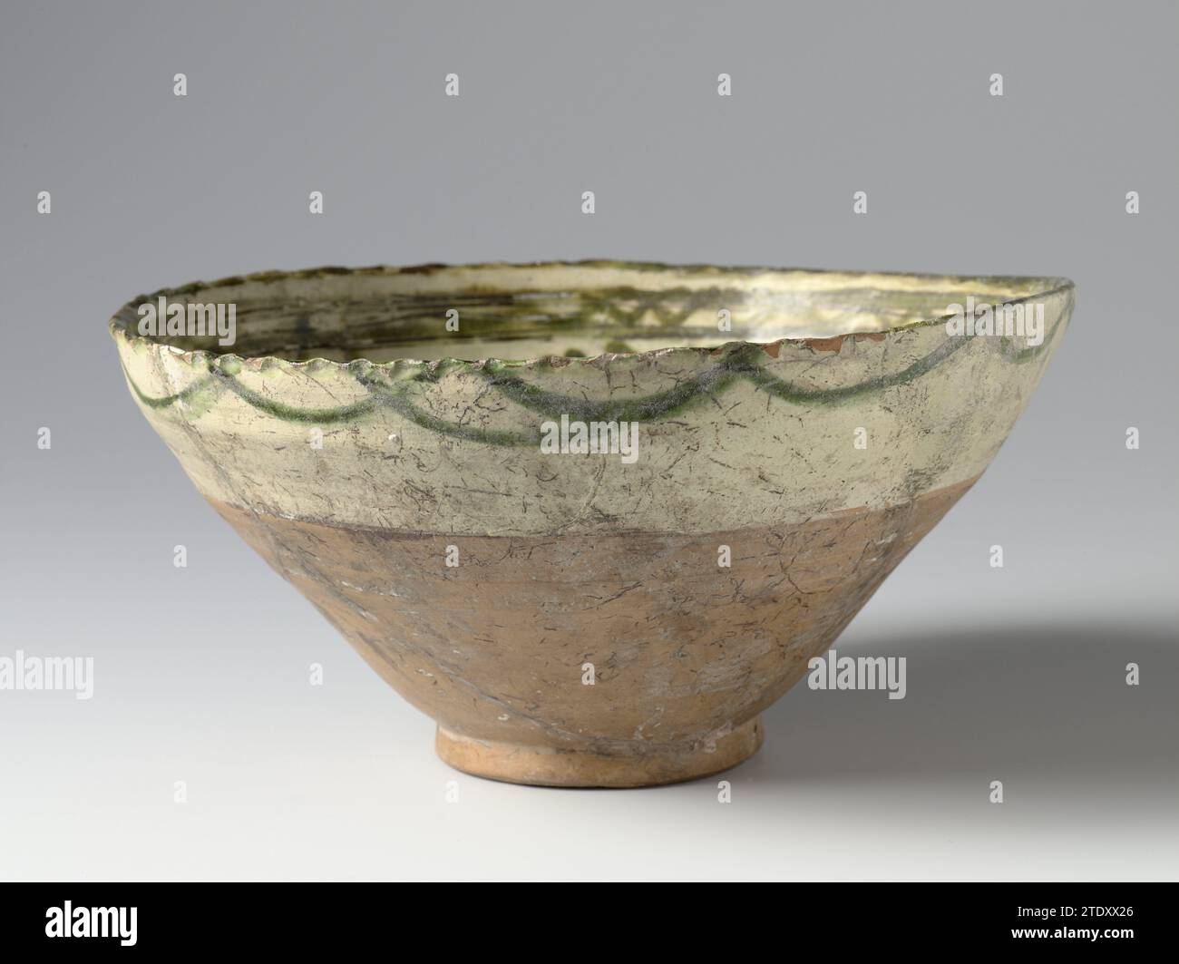 Bowl with ornamental borders, anonymous, c. 1000 - c. 1199 Come of ...