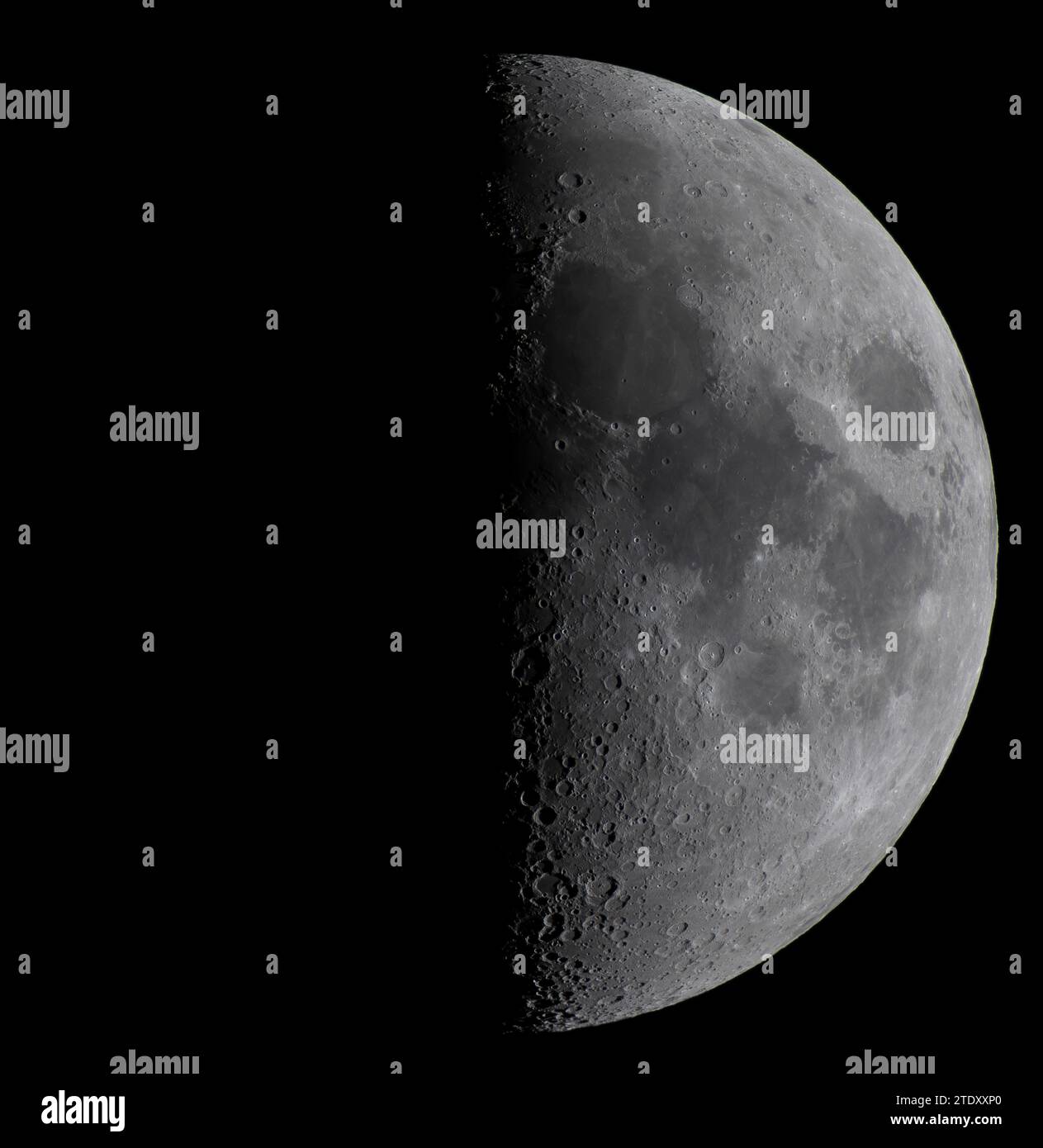 London, UK. 19th Dec, 2023. A half illuminated Moon (the First Quarter ...