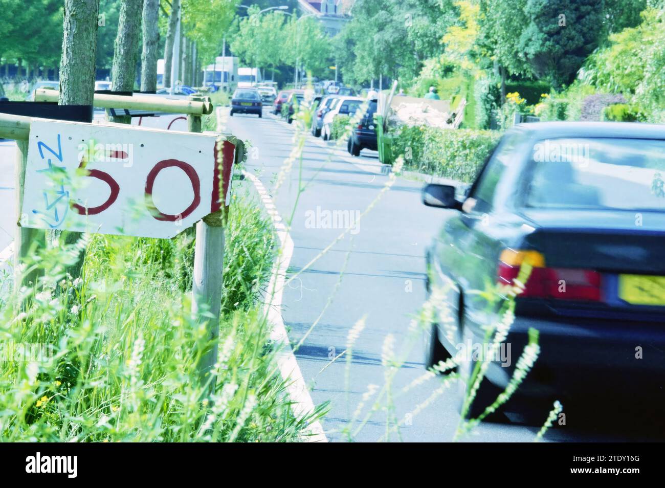 Homemade traffic signs, H'lem, Haarlem, The Netherlands, 08-08-1999 ...