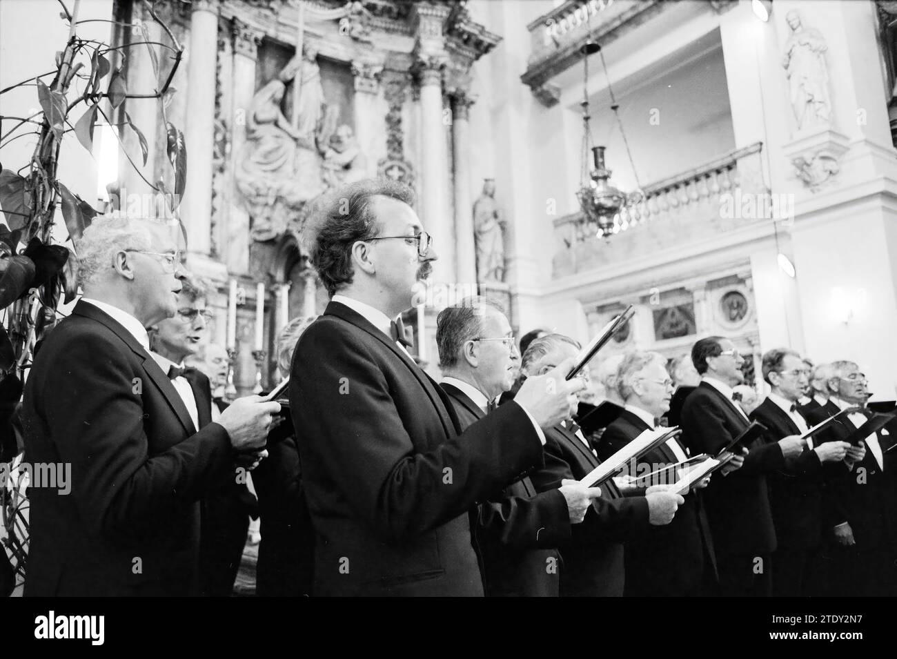 Singing marathon peterskerk hi-res stock photography and images - Alamy