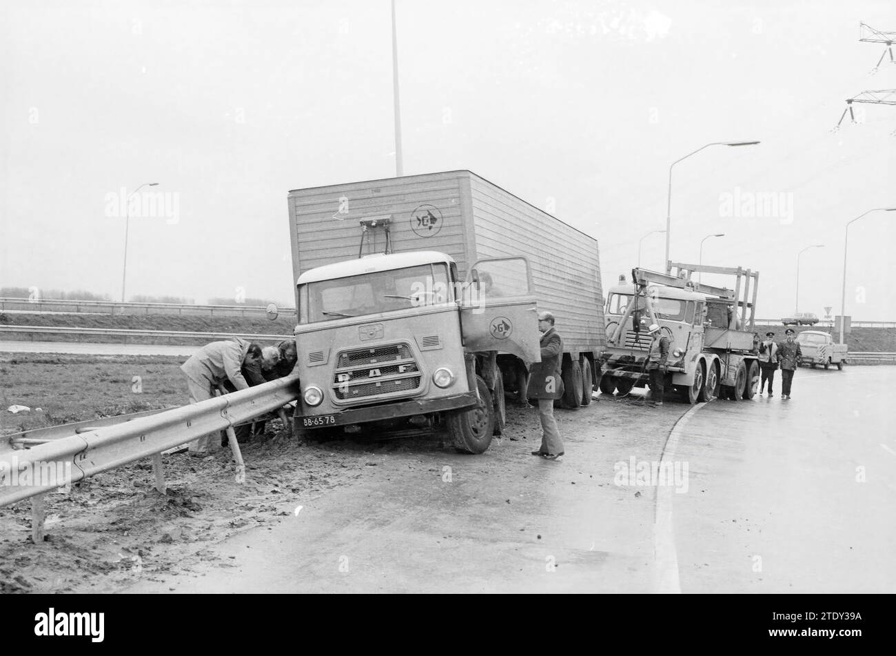 Van Gend en Loos car on the side of the tunnel road. Accidents ...