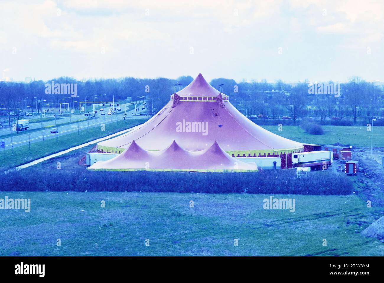 Tent @@ eg hospital hi-res stock photography and images - Alamy