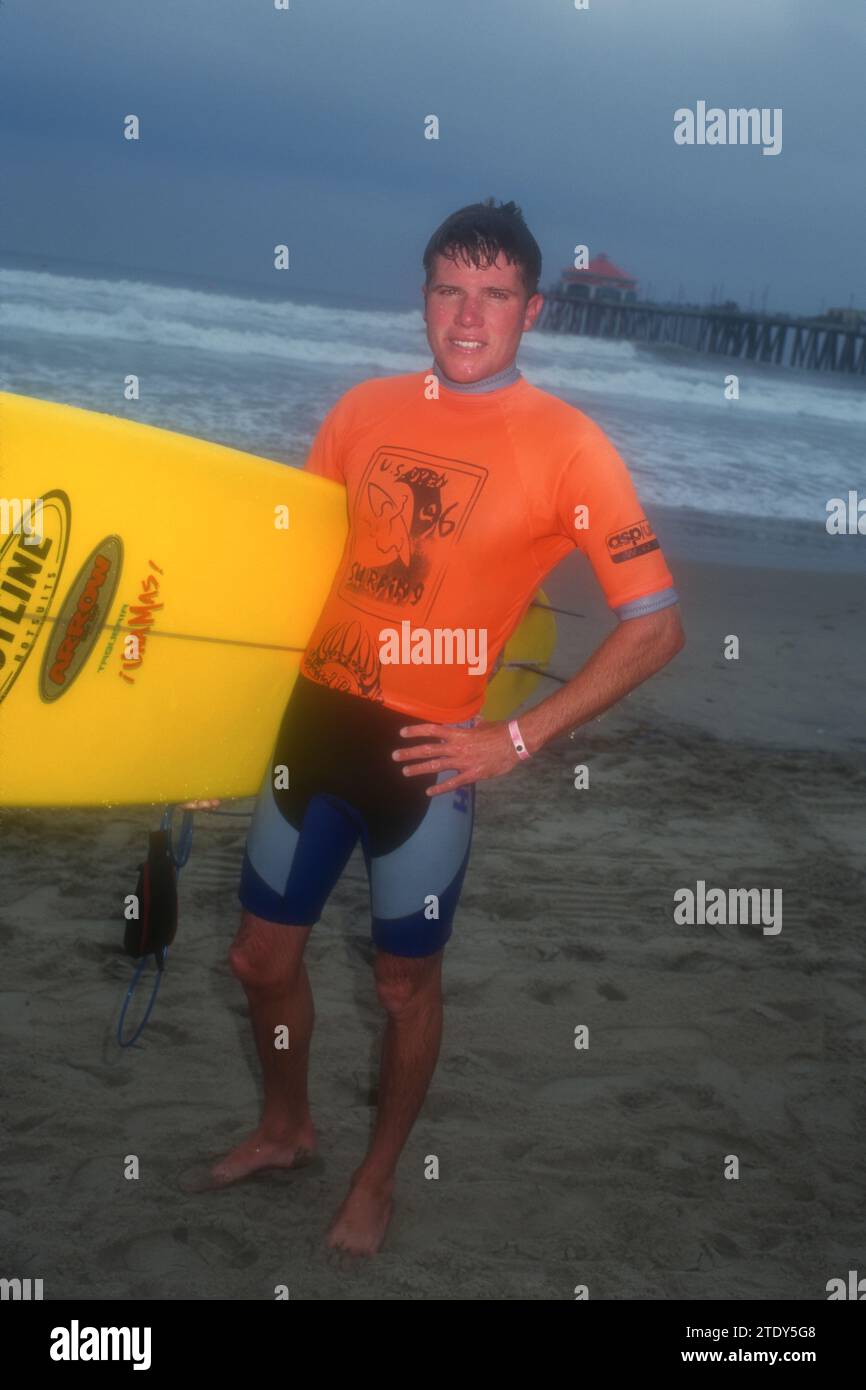 Huntington Beach, California, USA 11th August 1996 Surfer Matt Tanner ...