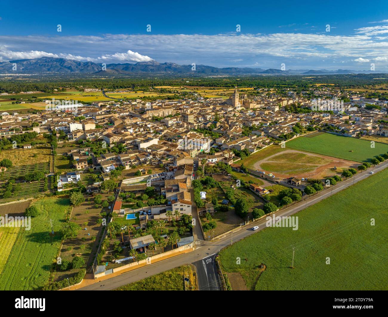 Aerial view of the town of Sineu in the Pla de Mallorca area. In the ...