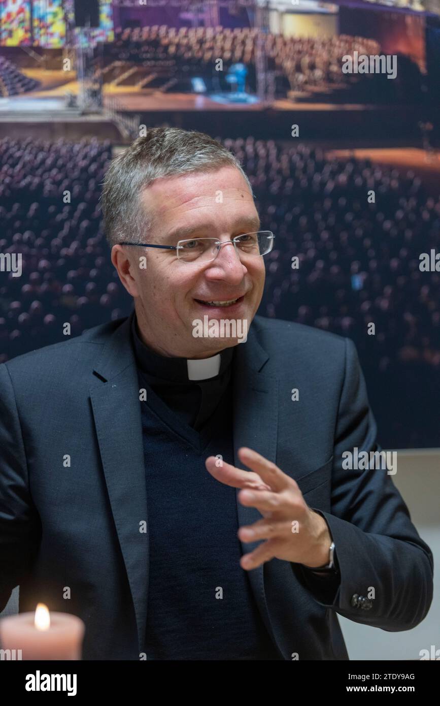 Fulda, Germany. 08th Dec, 2023. Bishop Michael Gerber of Fulda speaks ...