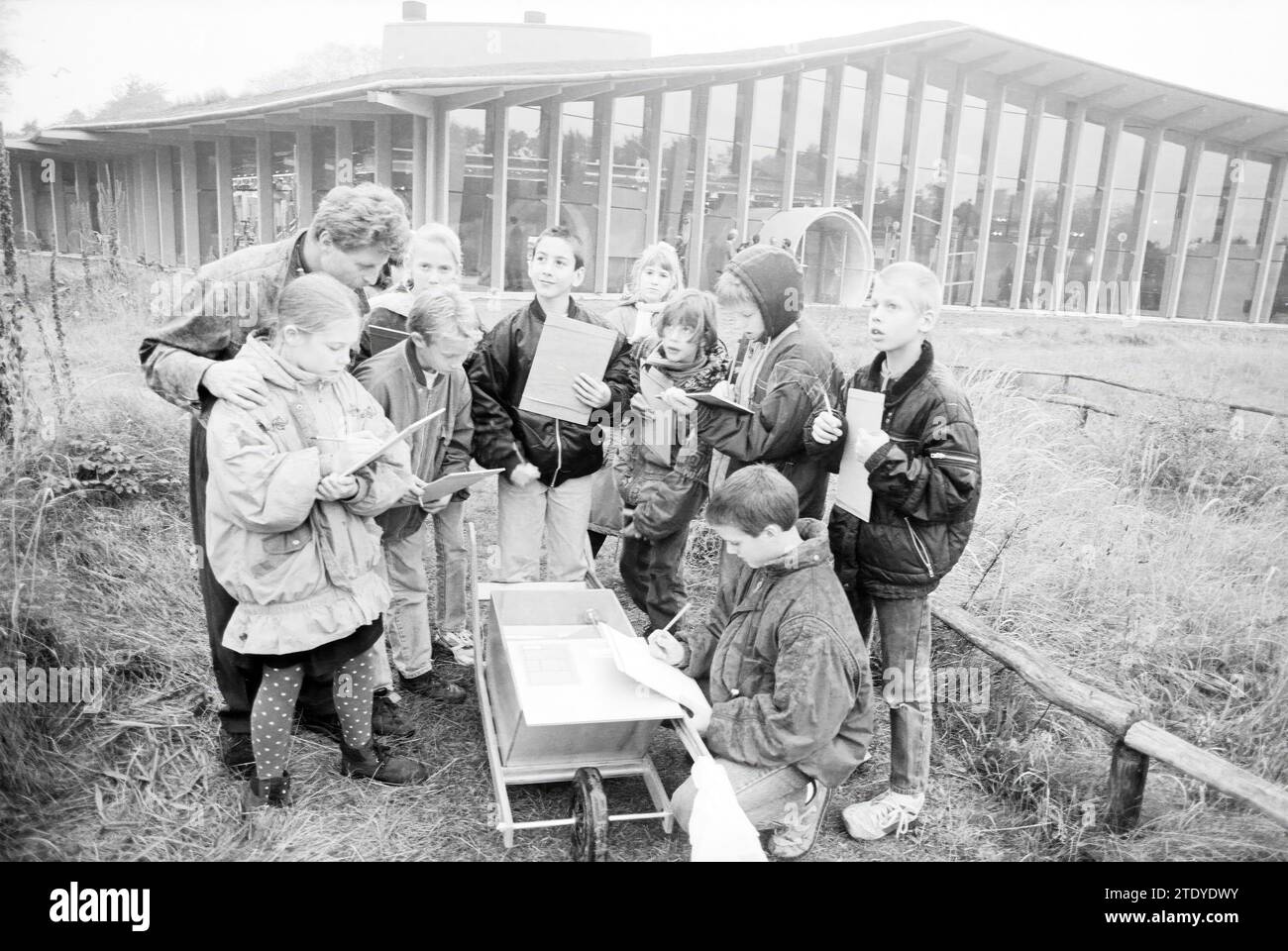 Opening de hoep hi-res stock photography and images - Alamy