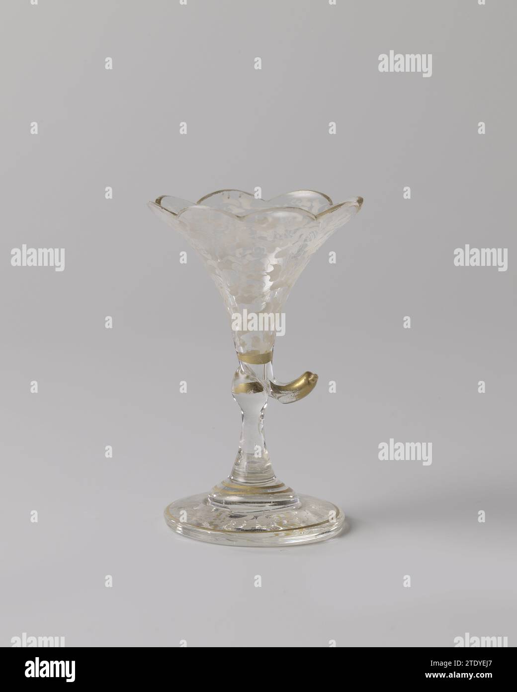 Kelkglas met bladvoluten, anonymous, c. 1850 - c. 1875 Small chalice ...